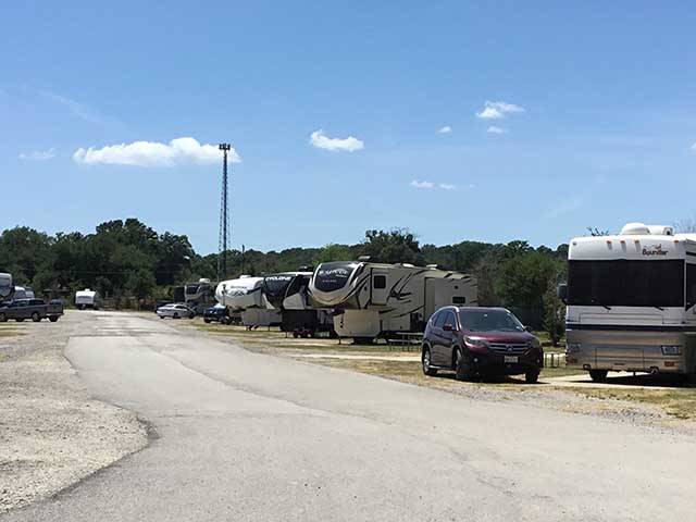 Tyler Oaks RV Resort - Tyler campgrounds | Good Sam Club