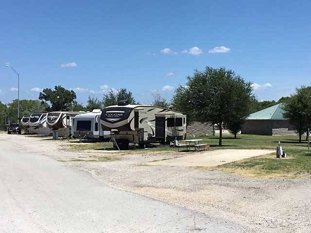 Tyler Oaks RV Resort - Tyler campgrounds | Good Sam Club