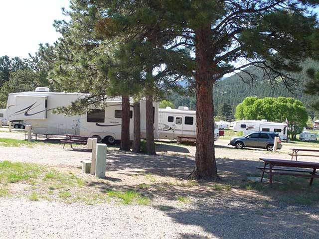 Elk Meadow Lodge and RV Resort - Estes Park campgrounds | Good Sam Club